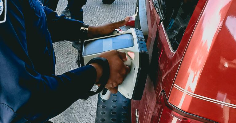 PX ULTRA | HANDHELD BACKSCATTER X-RAY IMAGER - unival group