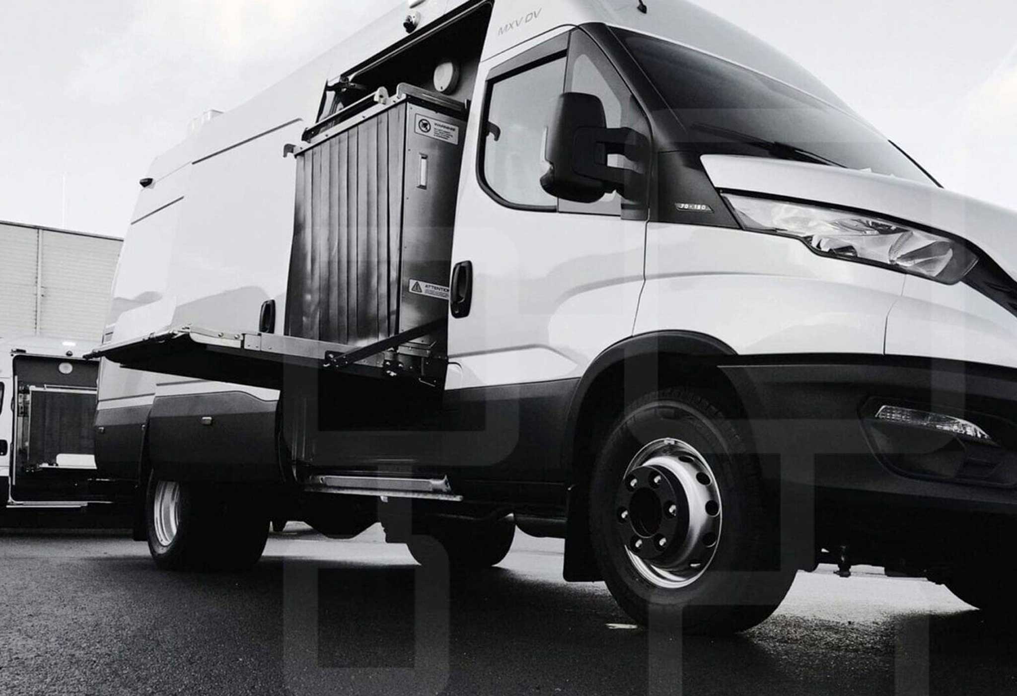 MXV DV | MODULAR X-RAY VAN [DUAL-VIEW] - unival group